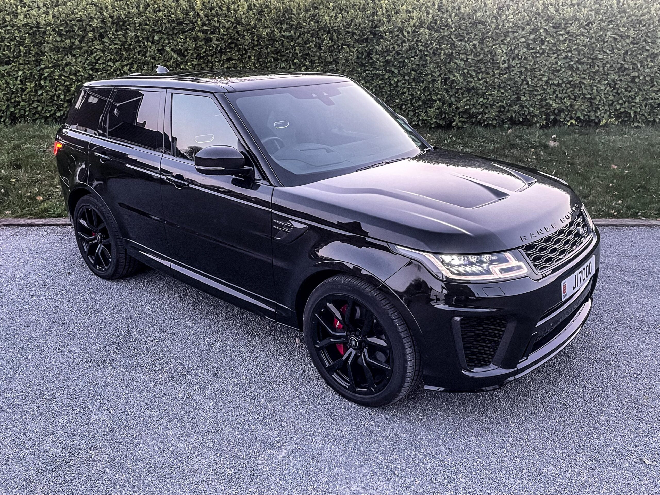 SOLD – Range Rover Sport SVR – Carbon Edition | Premium Nearly New Pre ...