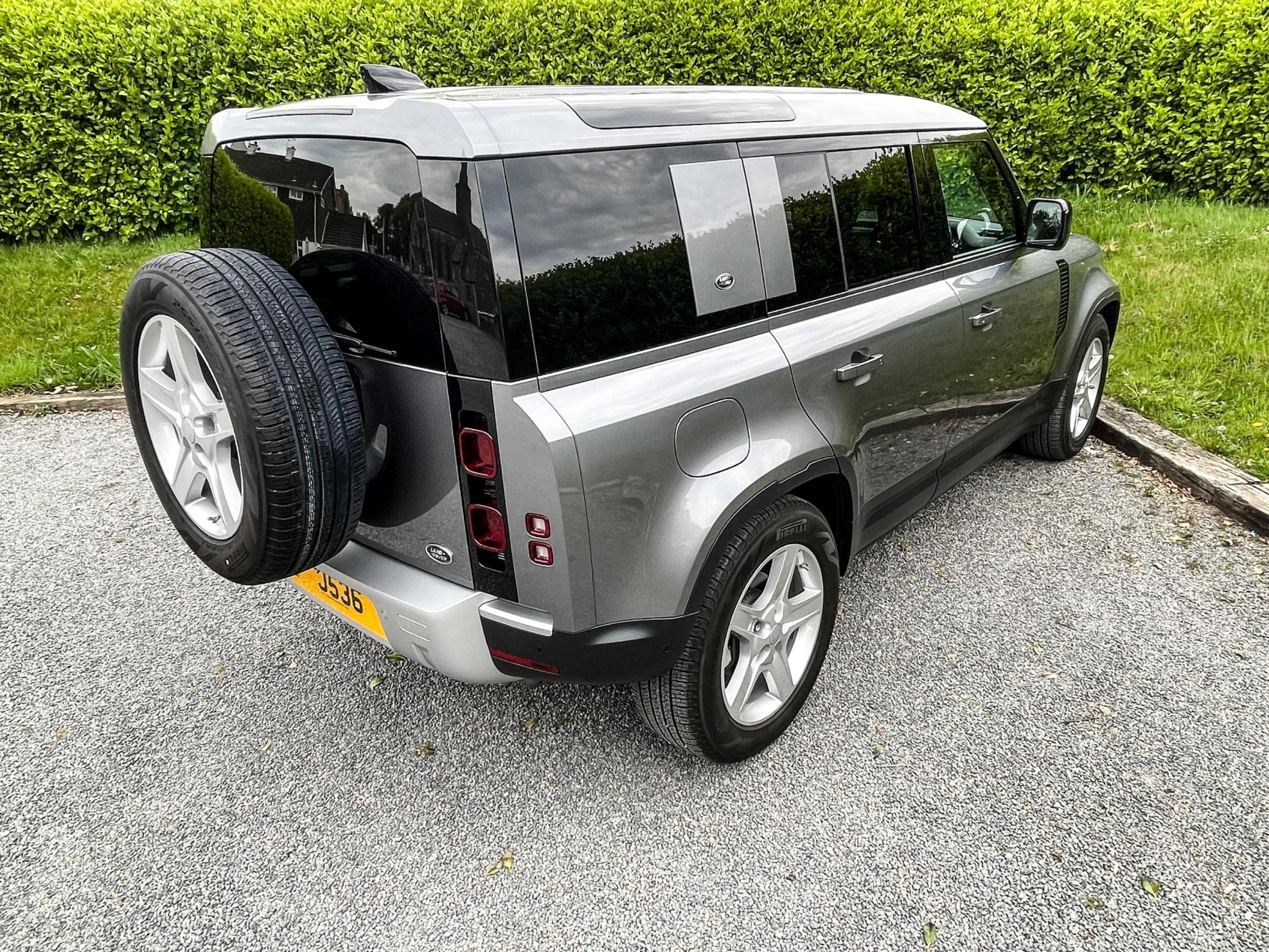 2021 Land Rover Defender 110 SE P300 – 7 seats | Premium Nearly New Pre ...